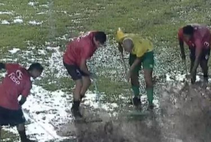 Campo encharcado adia jogo do Cuiabá | FOLHAMAX Campo encharcado adia jogo do Cuiabá | FOLHAMAX